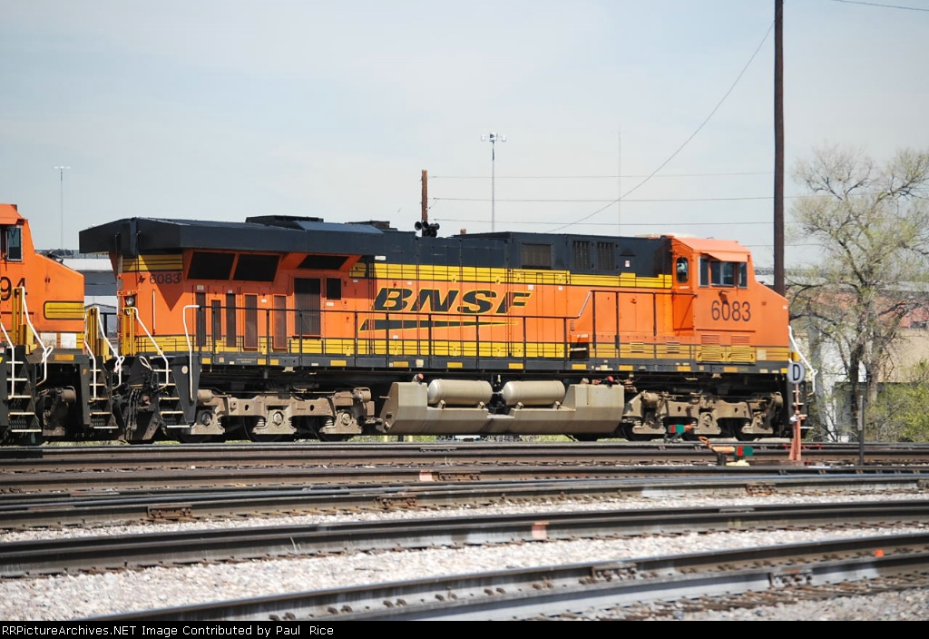 BNSF 6083